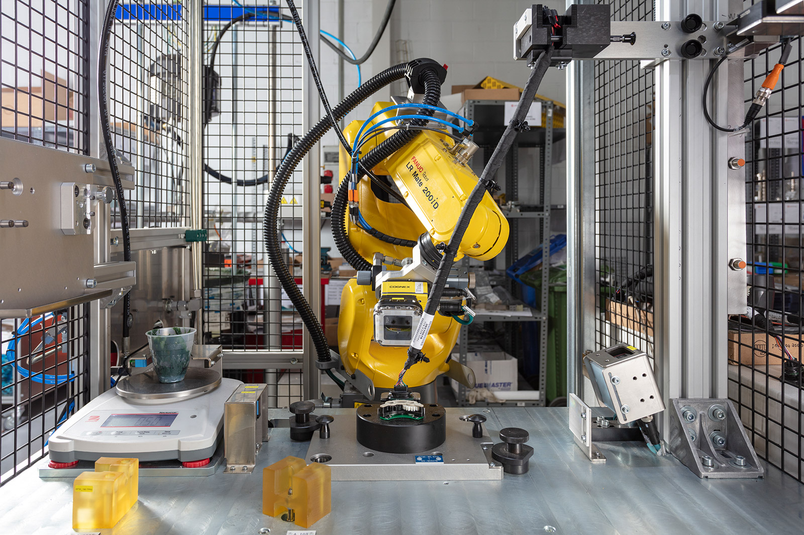 CASOS DE ÉXITO | STEERING / Low Volume Sensor Assembly Line ...